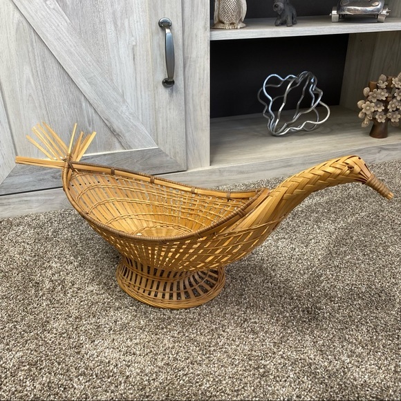 Accents | Rare Woven Bird Basket Swan Duck | Poshmark